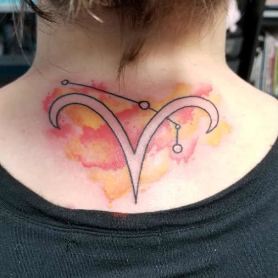 Tatuaże ze znakami zodiaku: baran – znaczenie, historia, 40 zdjęć